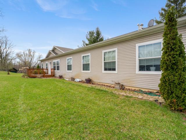 678 W Division Road