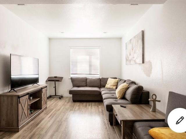 6794 La Jolla Blvd, La Jolla, CA 92037 | MLS #OC25262 | Compass