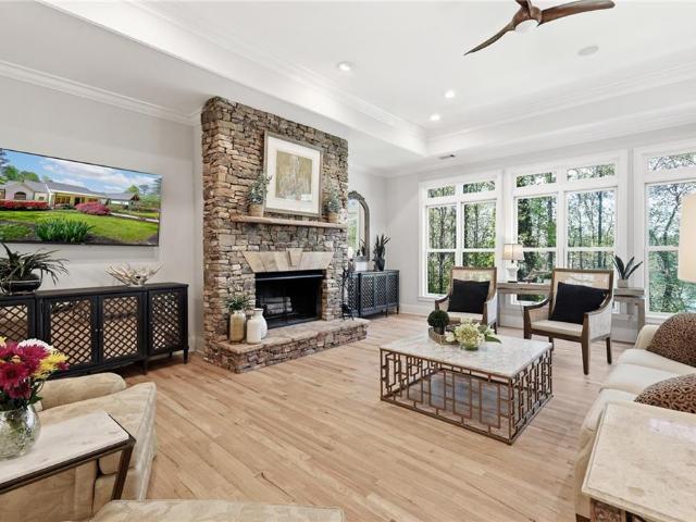 6795 Dawg Ridge