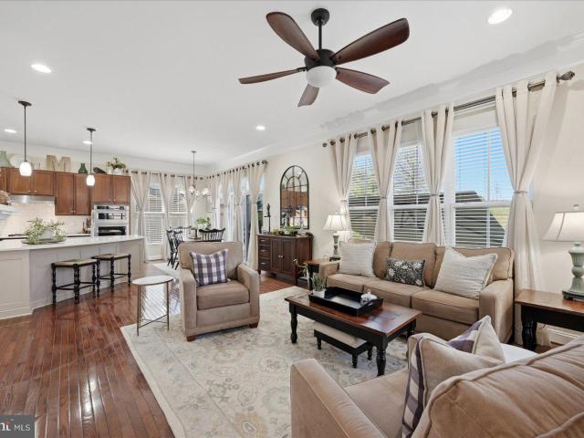 6796 Sholes Ct, Warrenton, VA 20187 | Compass