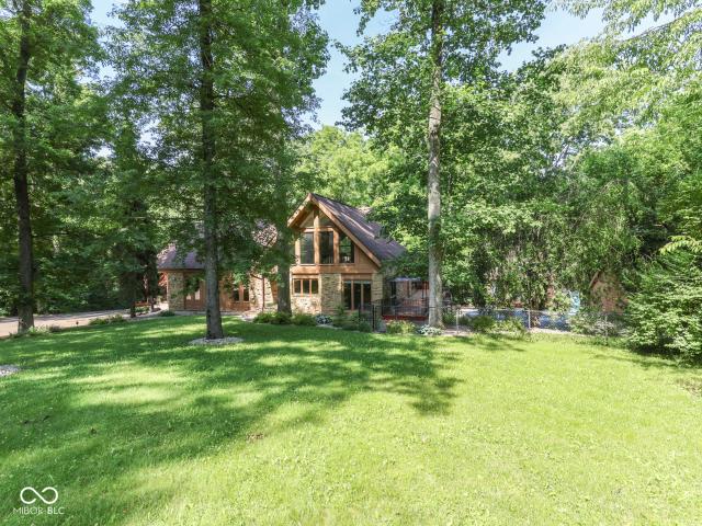 6796 Travis Place