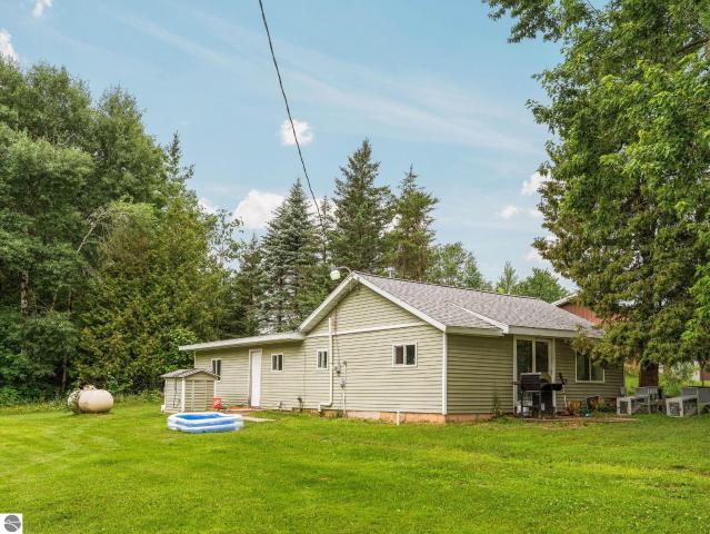 6797 N US 131