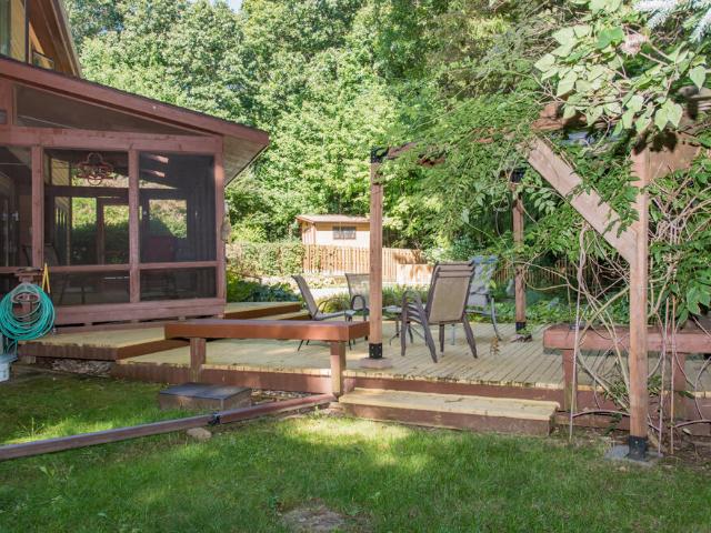 6798 Oak Highlands Drive