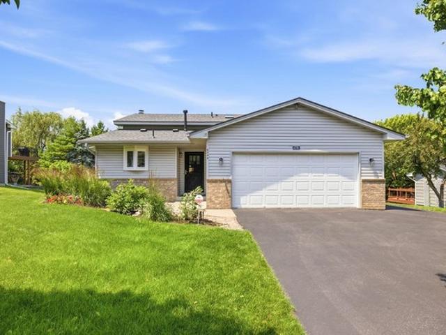 6799 Sunnyslope Dr N, Maple Grove, MN 55311