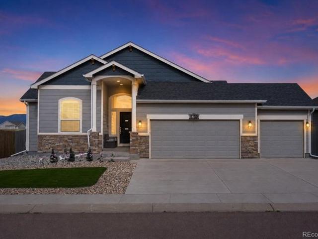 6790 Phantom Way, Colorado Springs, CO 80925