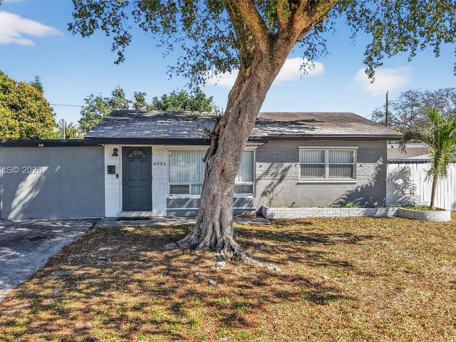 6791 Scott St, Hollywood, FL 33024 | MLS #A11966 | Compass