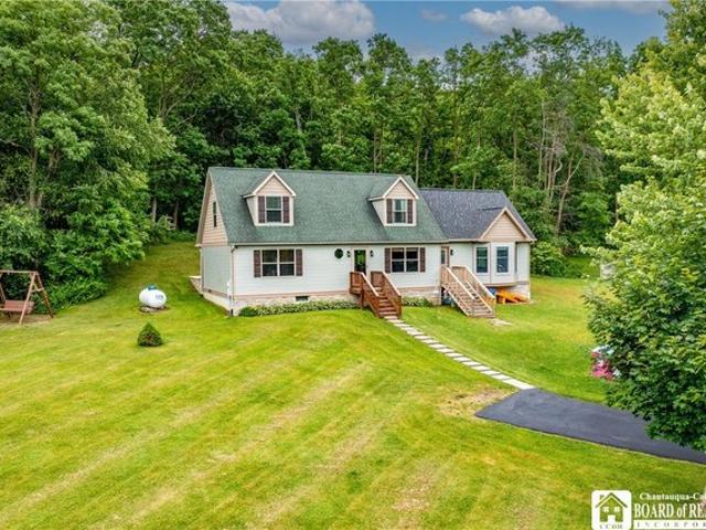 6792 Mount Baldy Rd, Westfield, NY 14787