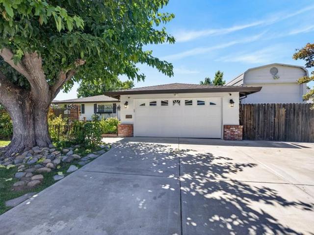6792 Orleans Way, Sacramento, CA 95831