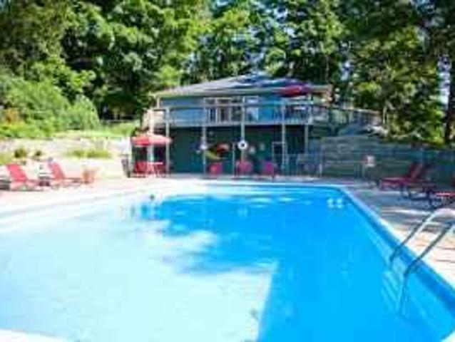 $679 / 2br 830 ARBOR CREEK DR APT 208 HOLLAND SW map