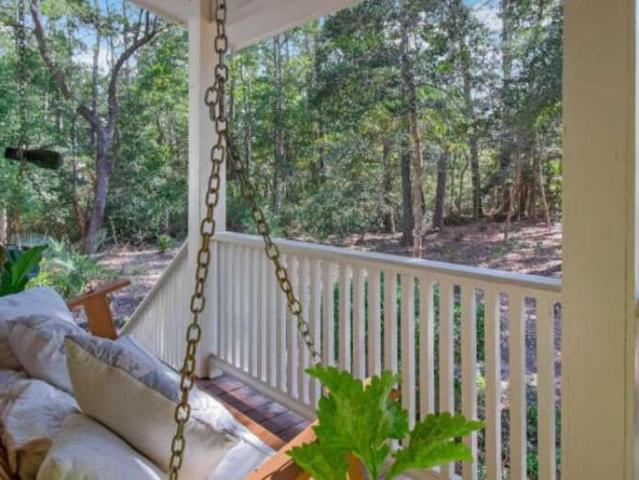 679 Carolina Bay Ct, Southport, NC 28461 | MLS #100539
