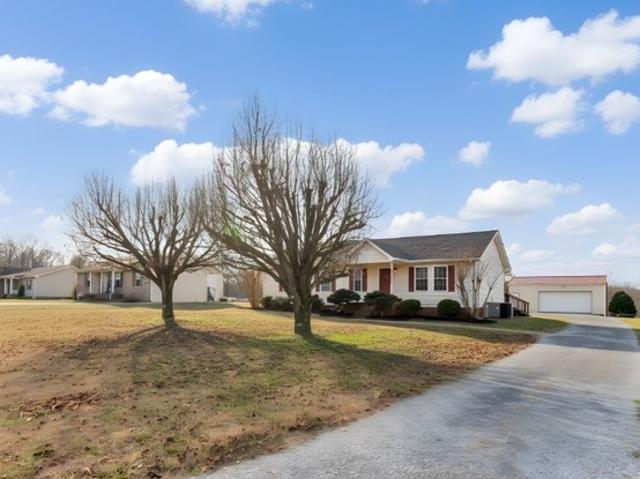 679 Airport Rd, Portland, TN 37148