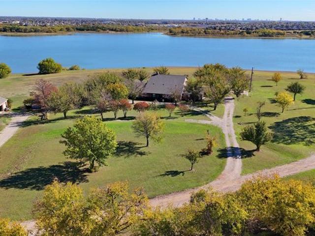 679 Doe Creek Rd, Little Elm, TX 75068