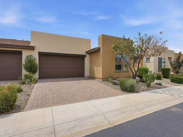 679 e myrtle pass