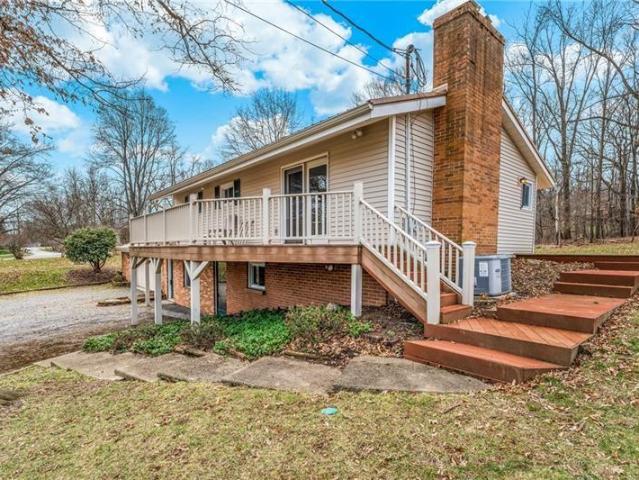 679 Latonka Dr, Mercer, PA 16137 | MLS #1744