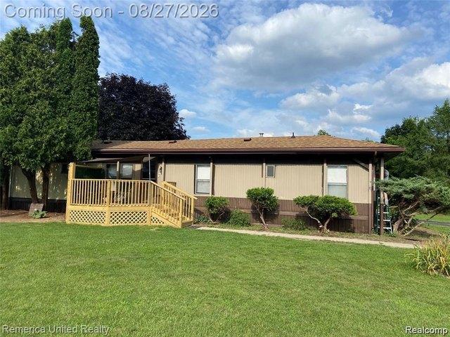 679 Menominee Dr, Genoa Township, MI 48843