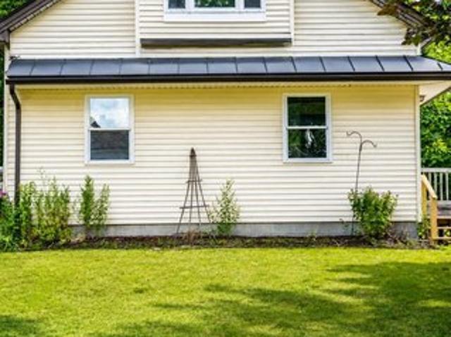 679 N French St, Bangor, ME 04401