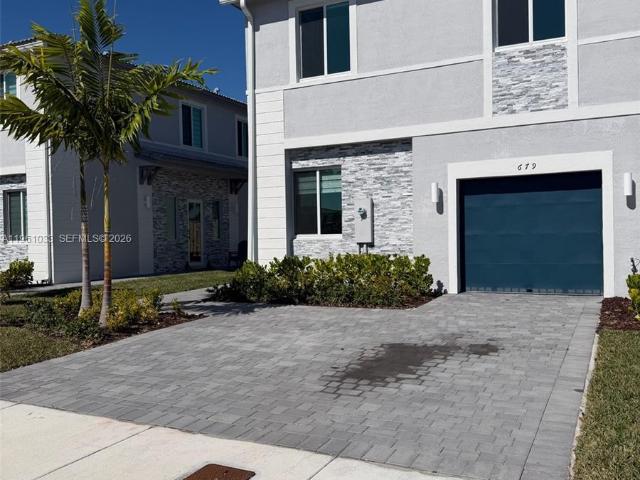 679 SE 13th St Cir, Unit 679, Homestead, FL 33034 | MLS #A11961