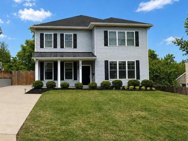 6804 Farragut Ave, Falls Church, VA 22042