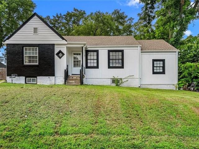6804 Raytown Rd, Kansas City, MO 64133