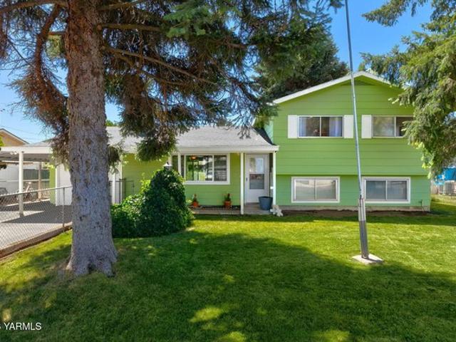 6804 W Prasch Ave, Yakima, WA 98908