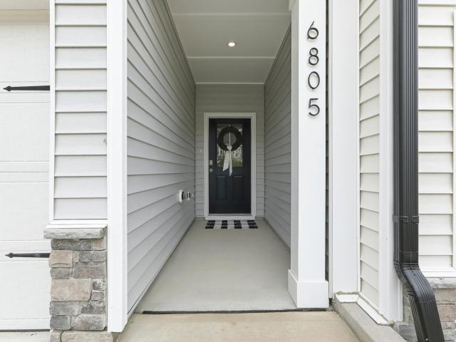 6805 Doddridge Lane