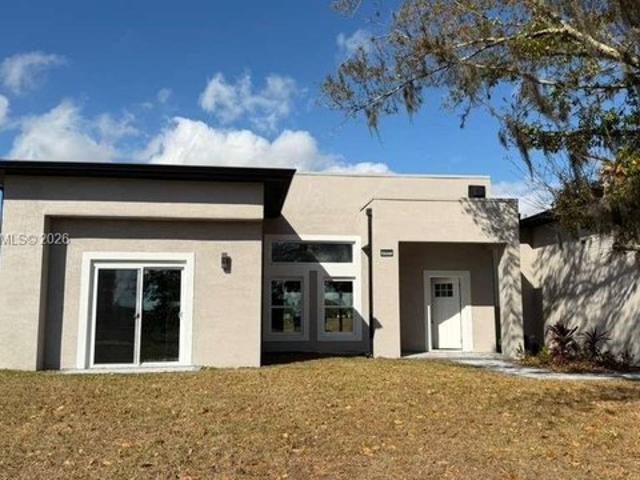 6805 Heavitree Dr, Sebring, FL 33876