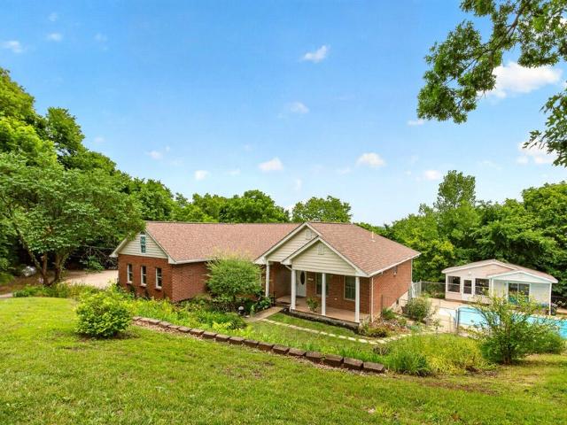 6805 Shadowlawn Drive