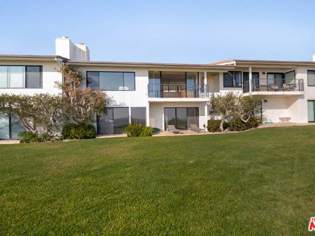 6805 Shearwater Lane