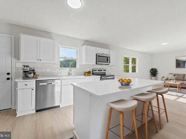 6806 S Roxbury Mill Road
