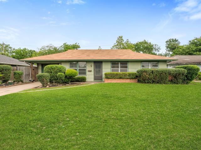 6807 Kingsway Dr, Houston, TX 77087 | MLS #92055 | Compass