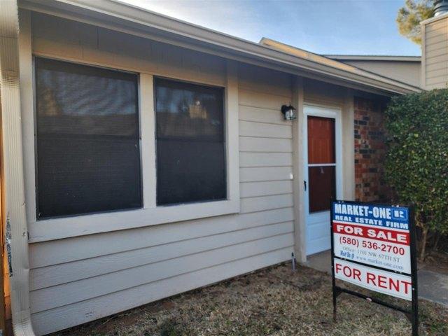 6808 NW Willow Springs Dr, Lawton, OK 73505