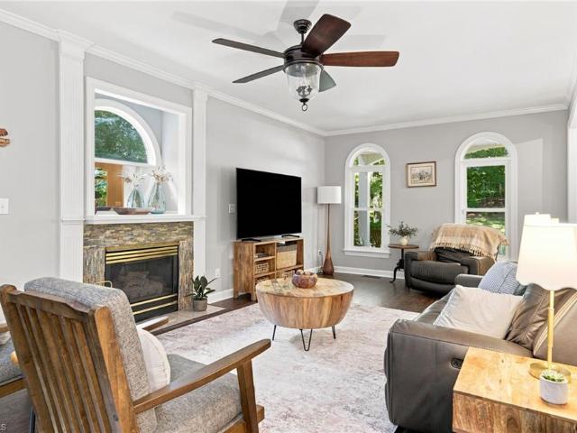 6808 Fox Horn Circle