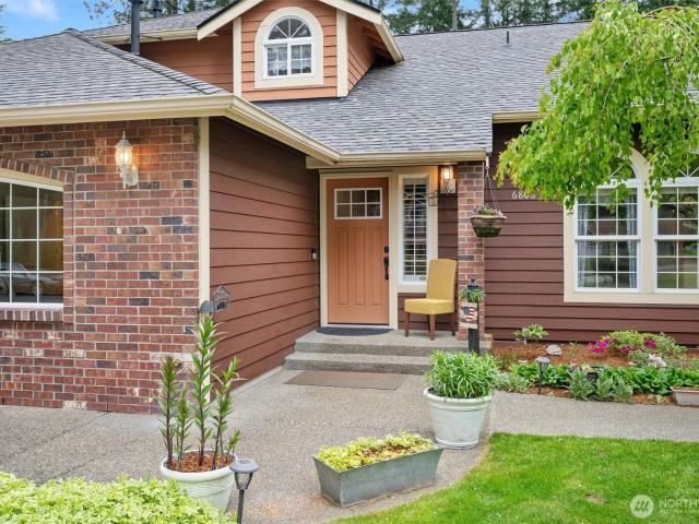 6808 rd Ave E, Bonney Lake, WA 98391 | MLS #2514 | Compass