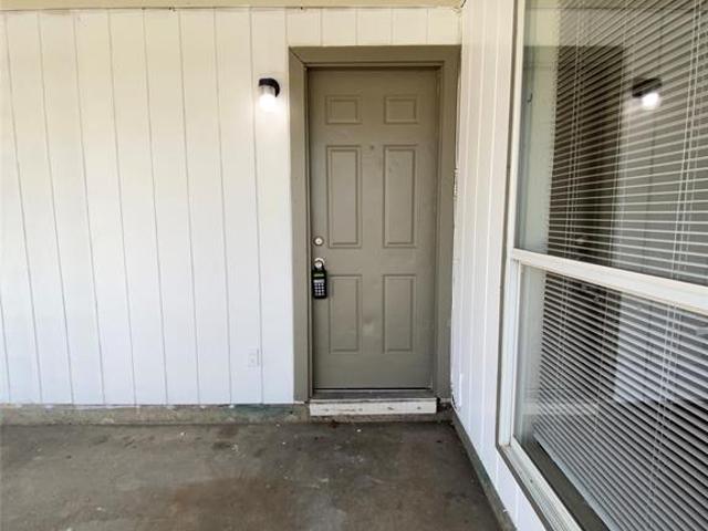 6808 Trail Lake Dr, Fort Worth, TX 76133 | MLS #21196 | Compass