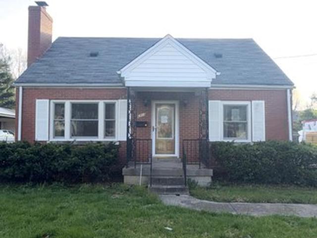 6809 Manslick Rd, Louisville, KY 40214