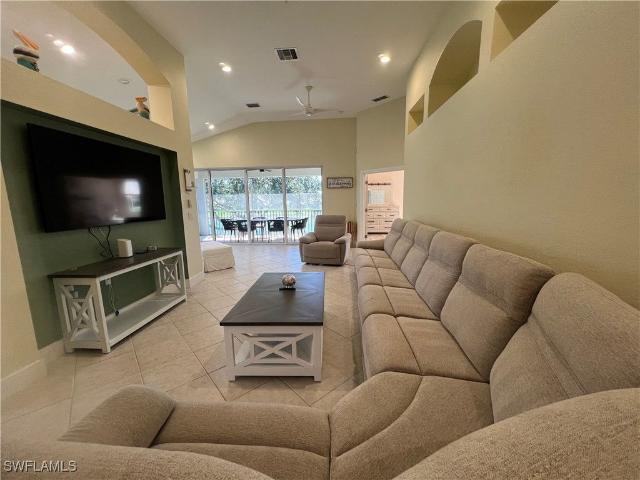 6809 Ascot Drive Unit 201, Naples, US, FL