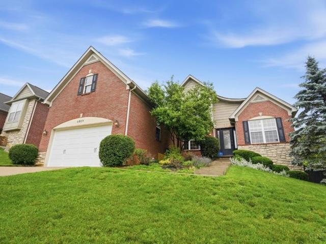 6809 Stewart Rd, Columbia Township, OH 45236