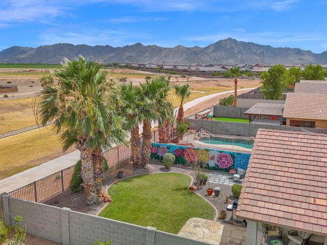 6809 w desert lane