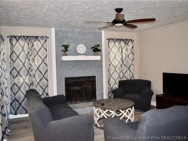 6809 Willowbrook Dr Apt 1, Fayetteville, NC 28314