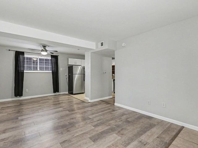 6800 E Tennessee Ave Apt 631, Denver, CO 80224