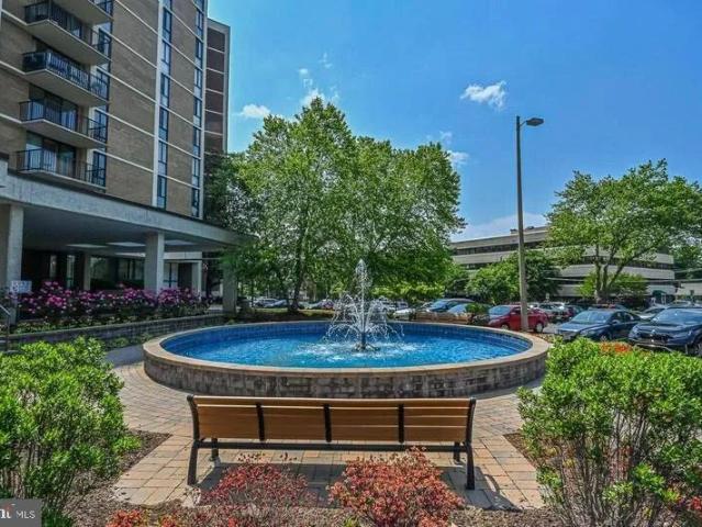 6800 Fleetwood Rd, Unit 818, McLean, VA 22101 | MLS #VAFX2298 | Compass