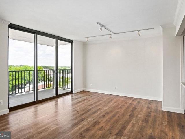 6800 Fleetwood Road # 1011