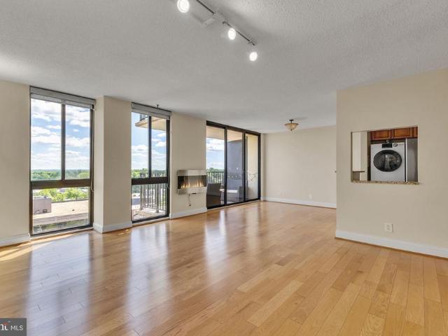 6800 Fleetwood Road # 1105