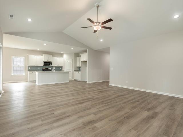 6800 Highway 1124