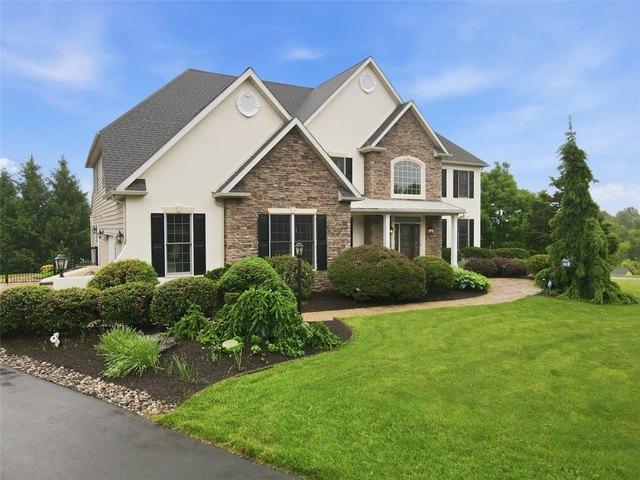 6800 Stella Cir, Coopersburg, PA 18036