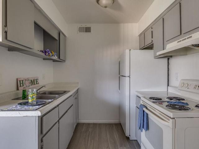 6801 N. 25th Drive 1 Bedroom Apartment for Rent at 6801 N 25th Dr, Phoenix, AZ 85017
