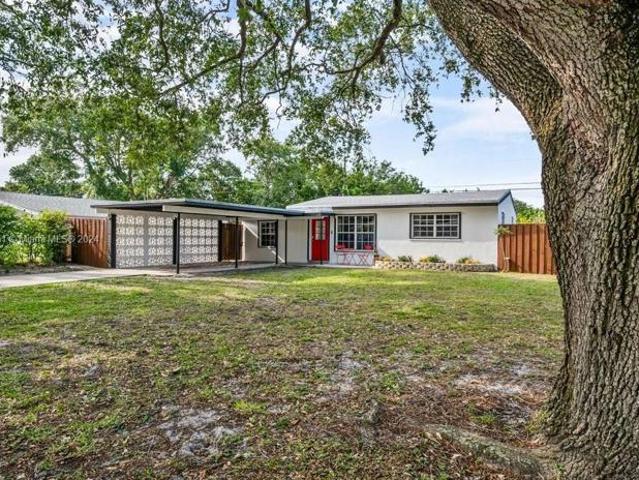 6801 Atlanta St, Hollywood, FL 33024