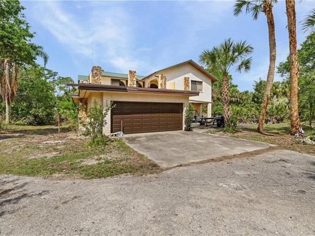 6801 Rich Rd, North Fort Myers, FL 33917