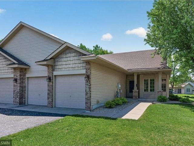 6801 24th St N, Oakdale, MN 55128