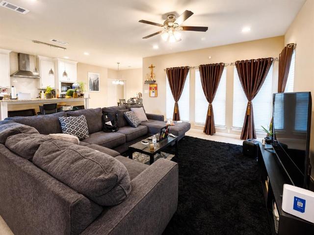 6802 Christina Lane